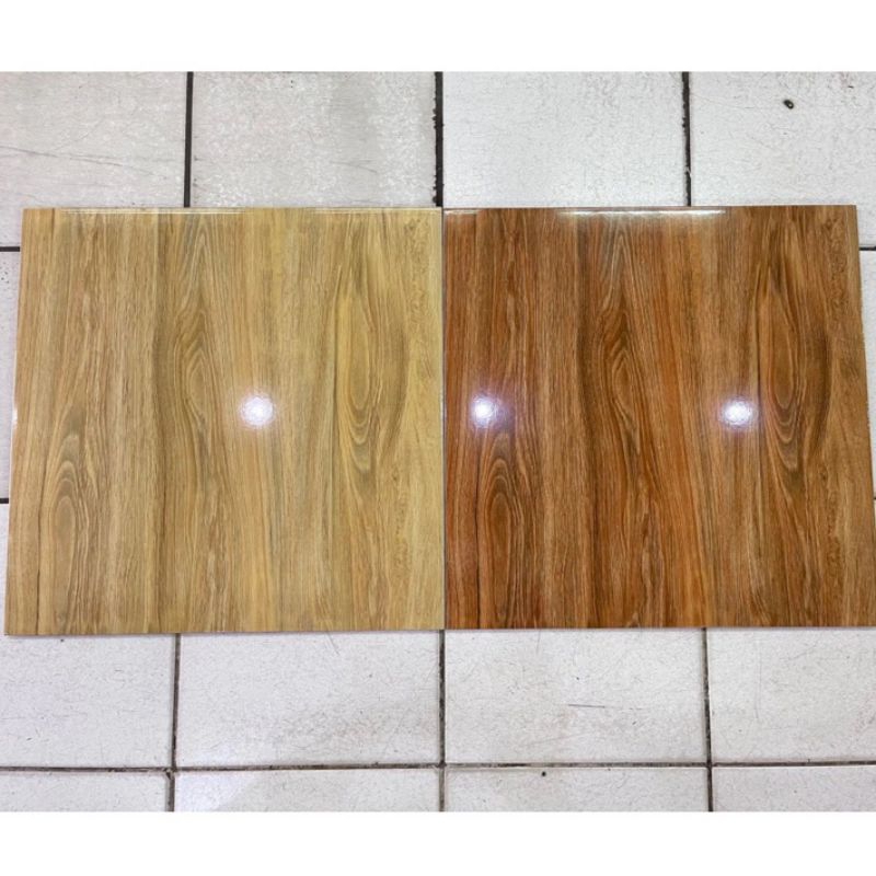 Jual {ONGKIR DILUAR APLIKASI} Keramik Lantai Glossy Motif Kayu 50x50 CASTELLA SERIES Jupiter ...