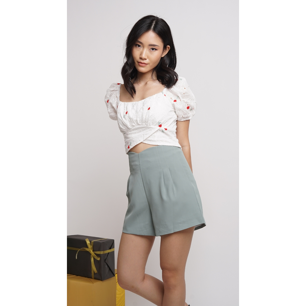 Jual Claudia Short | Shopee Indonesia