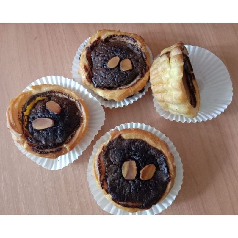 Jual kue sus brownies by pey Snack catering | Shopee Indonesia