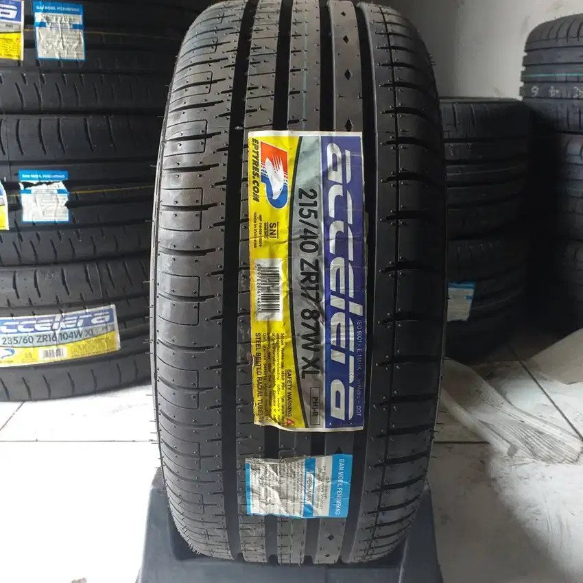 Jual Ban mobil tubles 215 40 R17 ACCELERA - BELI 4 FREE SPOORING ...