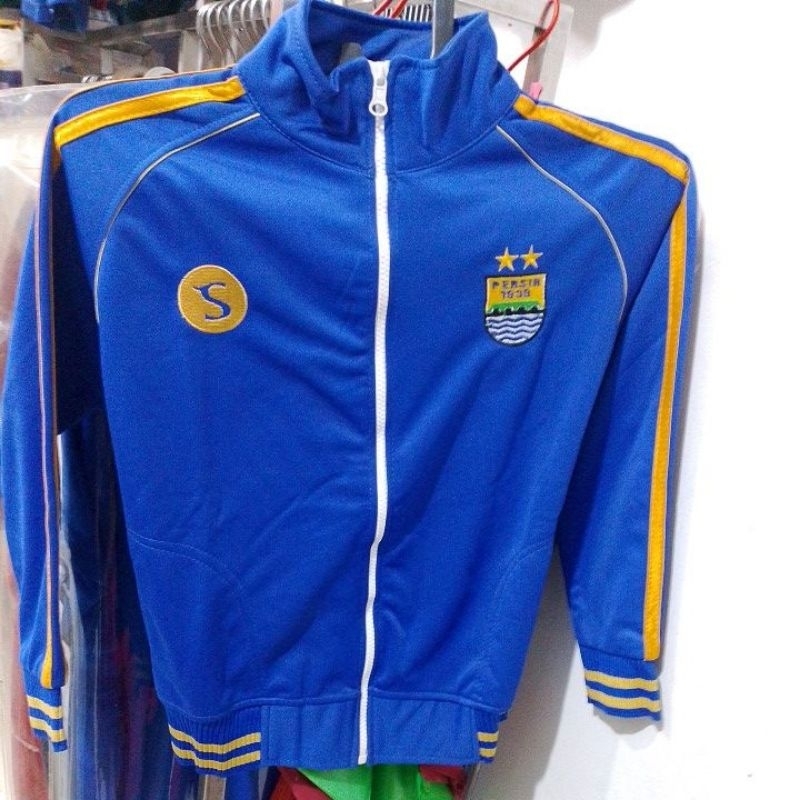 Jual JAKET BOLA KLUB LOCAL PER SIB | Shopee Indonesia
