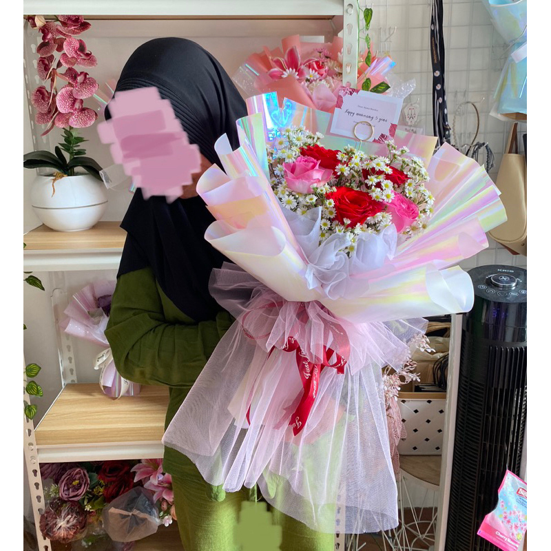 Jual Flowers Bouquet Buket Bunga Wisuda Ultah Aesthetic Gembul Medan ...