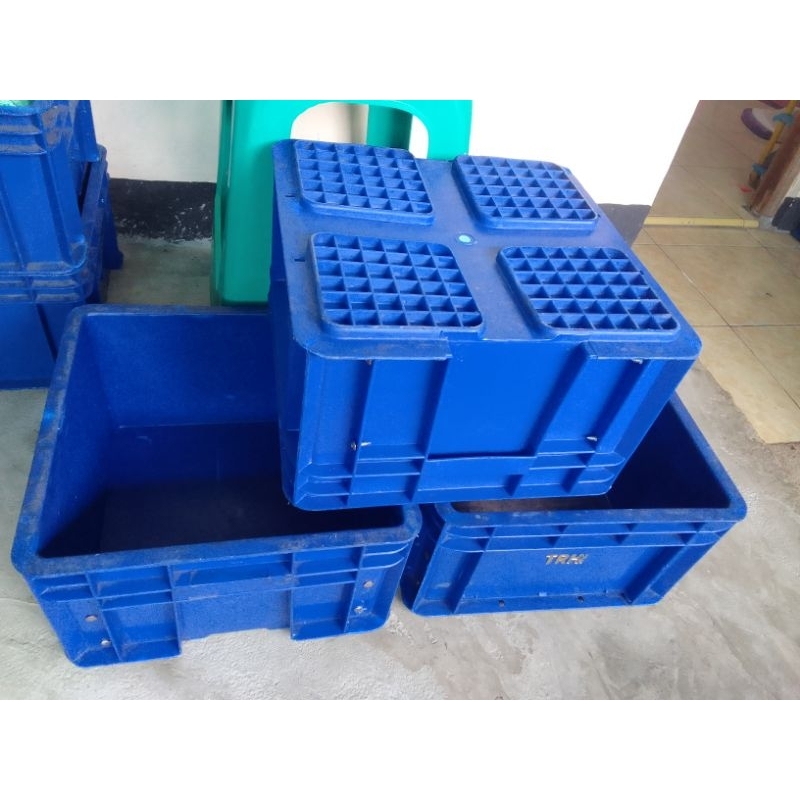 Jual Box countainer bekas merk rabbit 33x33x22cm | Shopee Indonesia