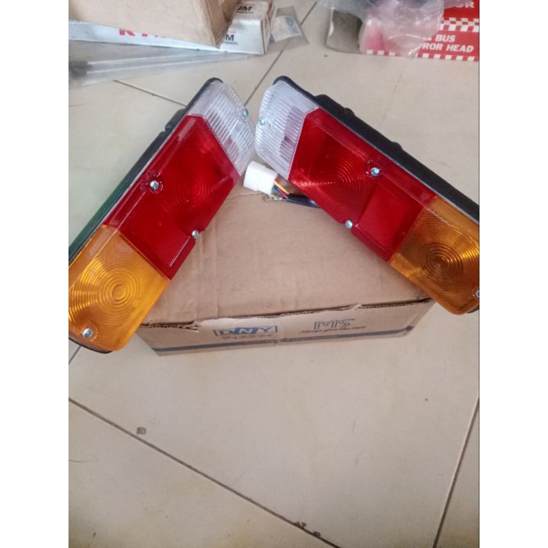 Jual Lampu Stop Mobil Kijang PickUp 1set | Shopee Indonesia