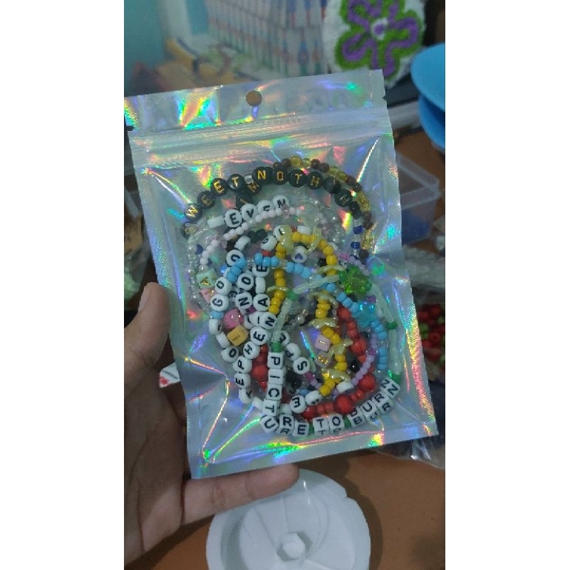 Jual Eras Tour Friendship Bracelets (Bundle) | Shopee Indonesia