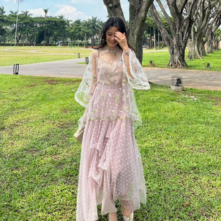 Jual JALEELA - BUNGA TOP (OUTER ONLY) - (INNER NOT INCLUDED) (KEBAYA ...