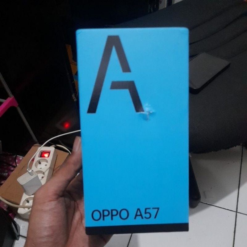 Jual KOTAK BOX HP DUS CELULLER OPPO A57 DUSBOX KARDUS HP | Shopee Indonesia