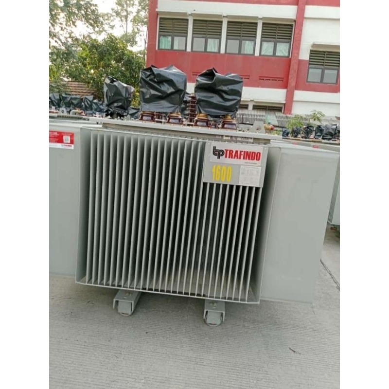 Jual Transformator trafo distribusi trafindo 2000kva dyn5 | Shopee ...