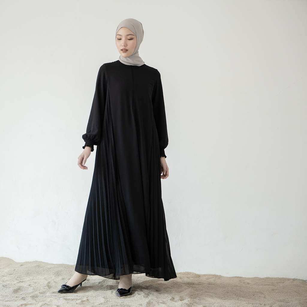 Jual Raka by Aska Label - Gamis wanita pleats busui friendly dress ...