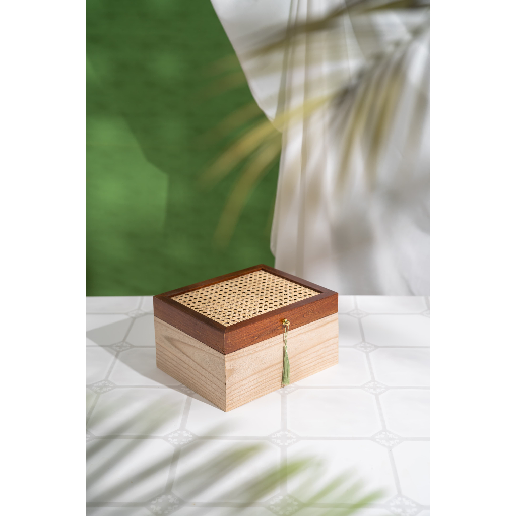 Jual TAHIRA BOX - Kotak Kayu Akrilik Packaging Hampers Lebaran | Shopee ...