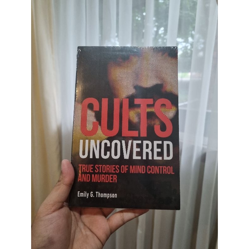 Jual buku Cults Undercovered - True storues of mind control and murder | Shopee Indonesia