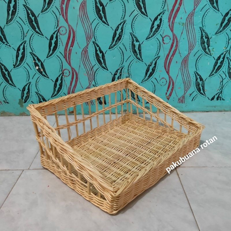 Jual Keranjang Parsel Rotan Sender Besar - Keranjang Rotan Serbaguna ...