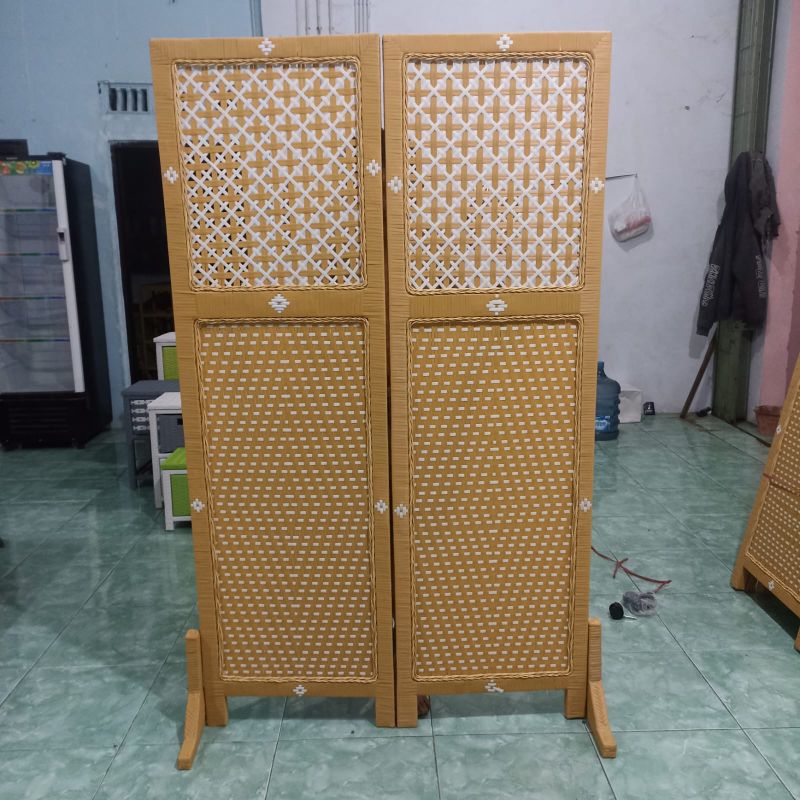 Jual Partisi Ruangan Rotan Sintetis Pintu 2 | Shopee Indonesia