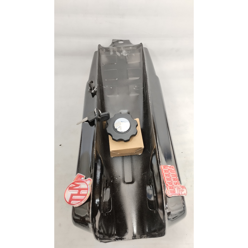Jual TANGKI BENSIN CB 100 CAFE RACER HITAM+TUTUP+KRAN IM | Shopee Indonesia