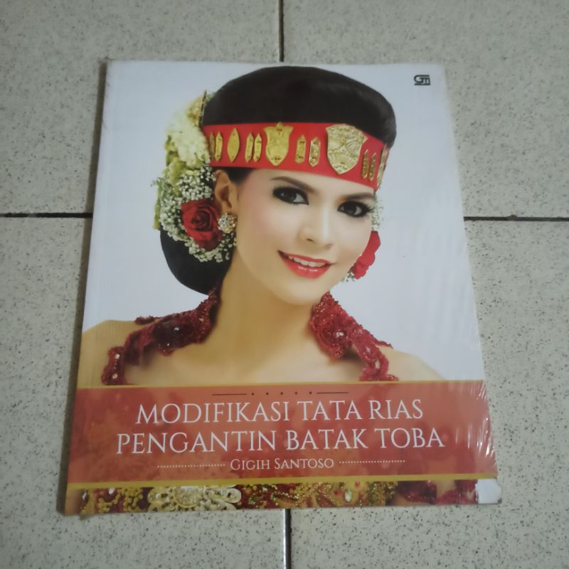 Jual Buku Kerajinan ketrampilan MODIFIKASI TATA RIAS PENGANTIN BATAK ...
