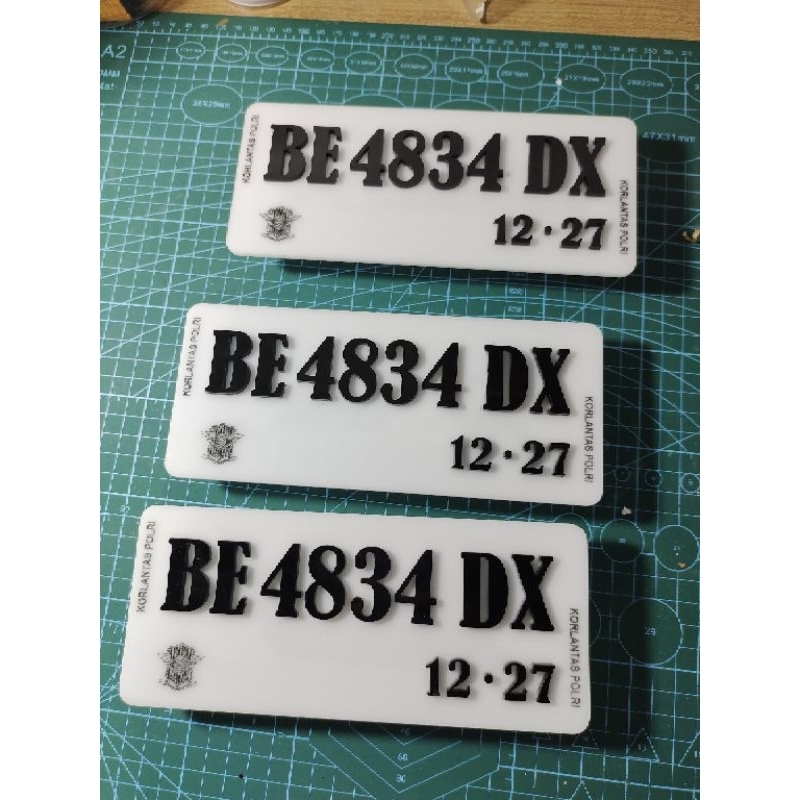 Jual plat nomor kendaraan Akrilik custom (sepasang) | Shopee Indonesia