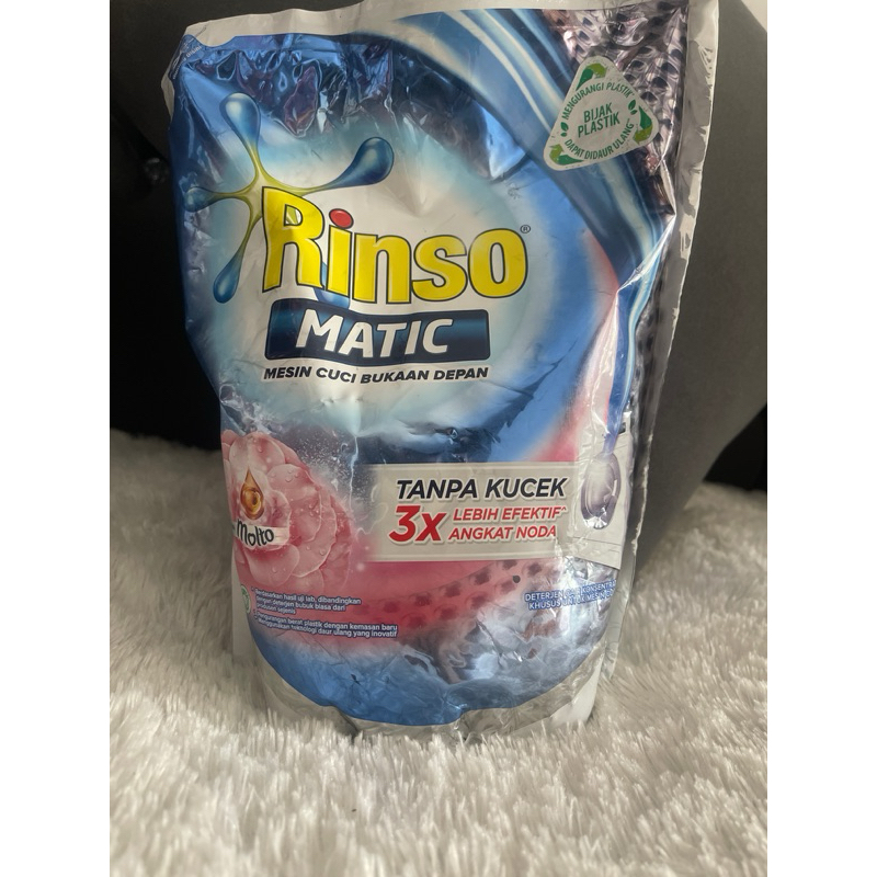 Jual Rinso Detergen Matic Front Load Liquid Pouch 1.45L | Shopee Indonesia