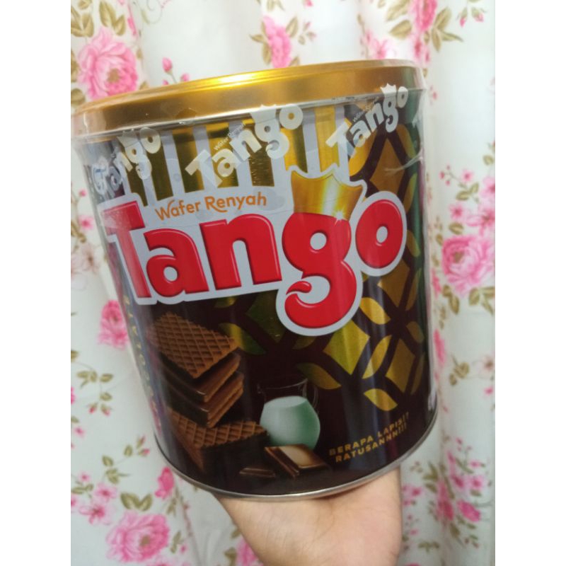 Jual Tango wafer Kaleng / Nissin golden wafers aneka kue kaleng ...