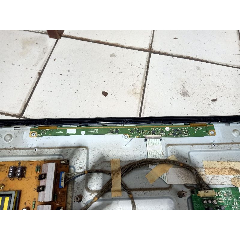 Jual Panel Layar Tv LED LG 32LE5300 ORIGINAL | Shopee Indonesia