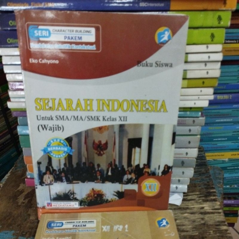 Jual Sejarah Indonesia untuk SMA kelas 12 wajib | Shopee Indonesia