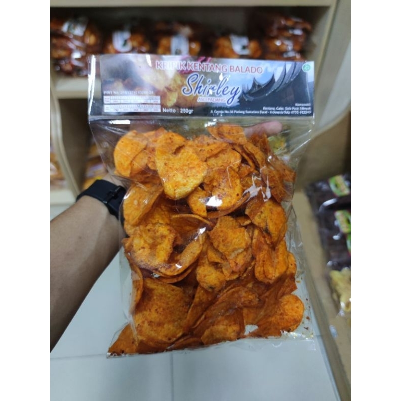 Jual Keripik Kentang Balado Shirley Khas Padang 250gr | Shopee Indonesia