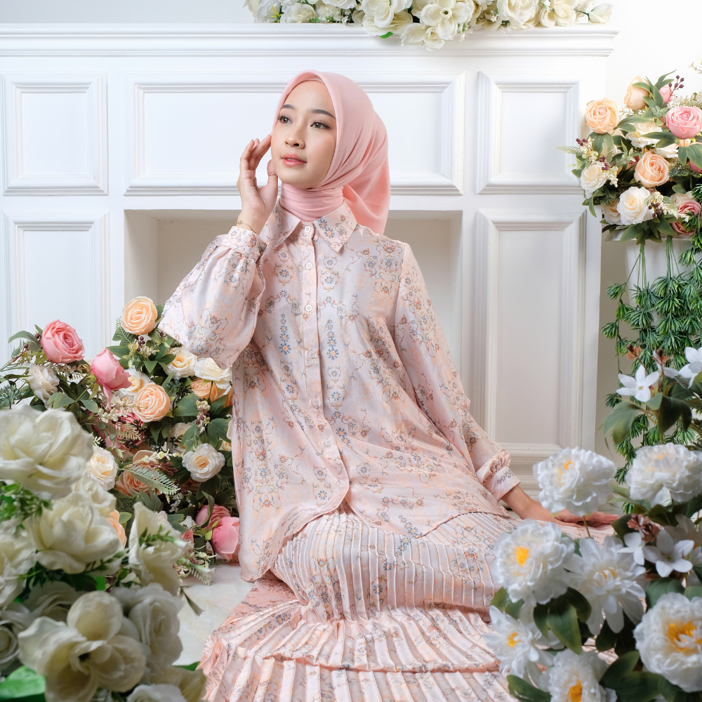 Jual Valore Hijab - One Set Plisket Lady Sky Peach | Shopee Indonesia