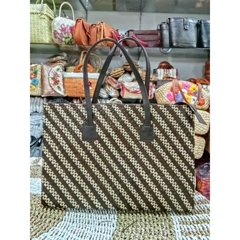 Jual Tas anyam pandan | Shopee Indonesia