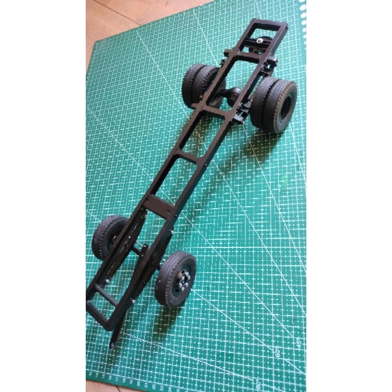 Jual Chassis miniatur truk canter set ban skala 14 alumunium | Shopee ...