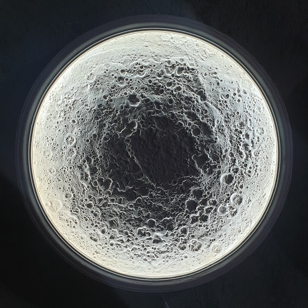 Jual Replika Bulan Resin Aesthetic 1/2 Meter Hiasan Dinding Keren Viral ...