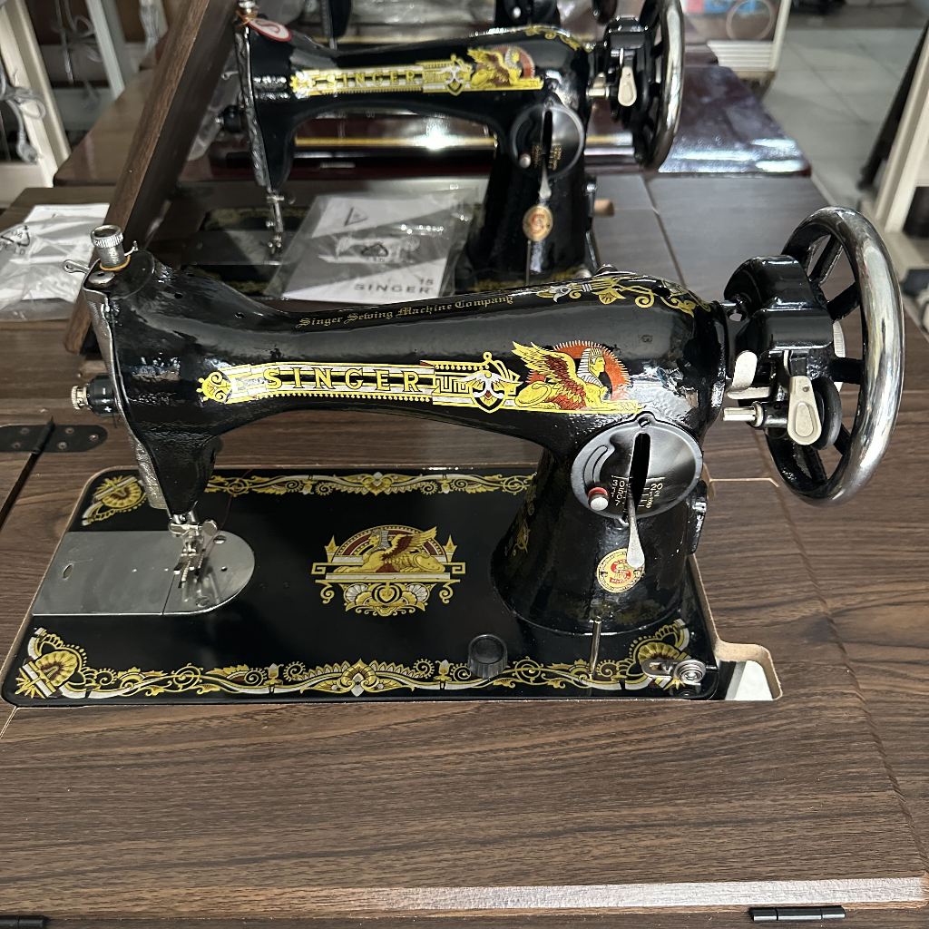 Jual Mesin Jahit Klasik Singer 15 Class set Meja dan Kaki Goyang ...