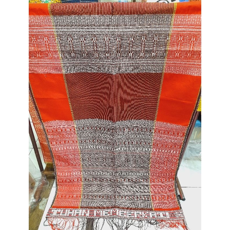 Jual Ulos Ragi Hotang /Ulos Hela/Ulos Tulang Tangkas Benang Silver ...