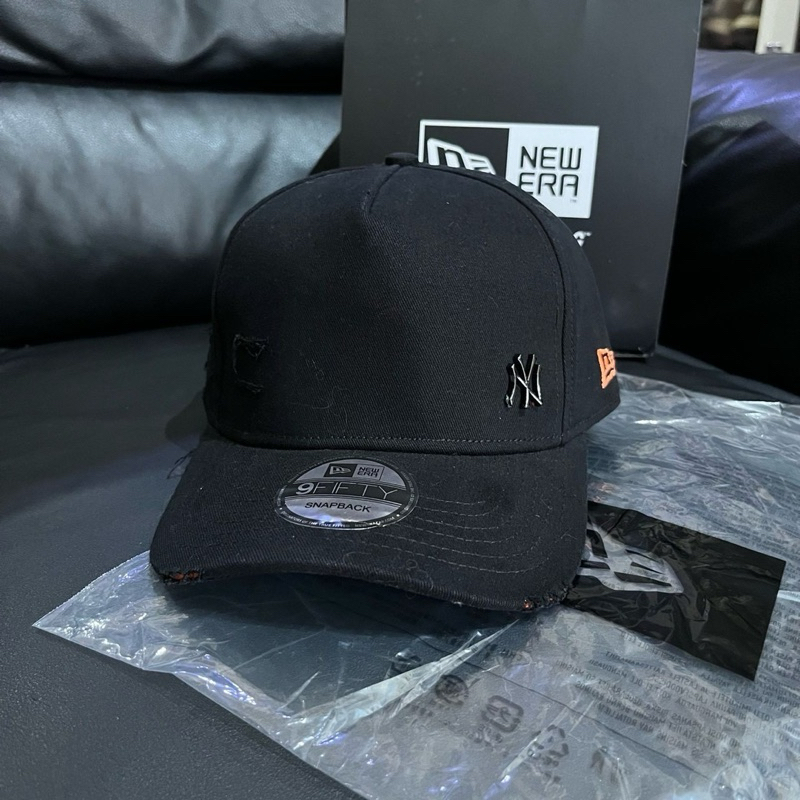 Jual Topi MLBB New York Yankees Damaged Ripped Baseball Cap Small Logo ...