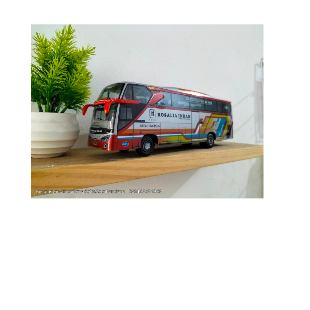 Jual SEGUNDO - Miniatur Bis Indonesia PO Rosalia Indah Jetbus SHD ...