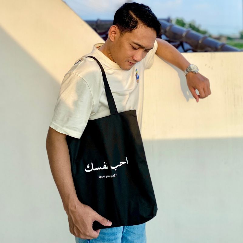 Jual Totebag Resleting Semi Kanvas Arabic Tas Tote Bag Canvas Tulisan ...