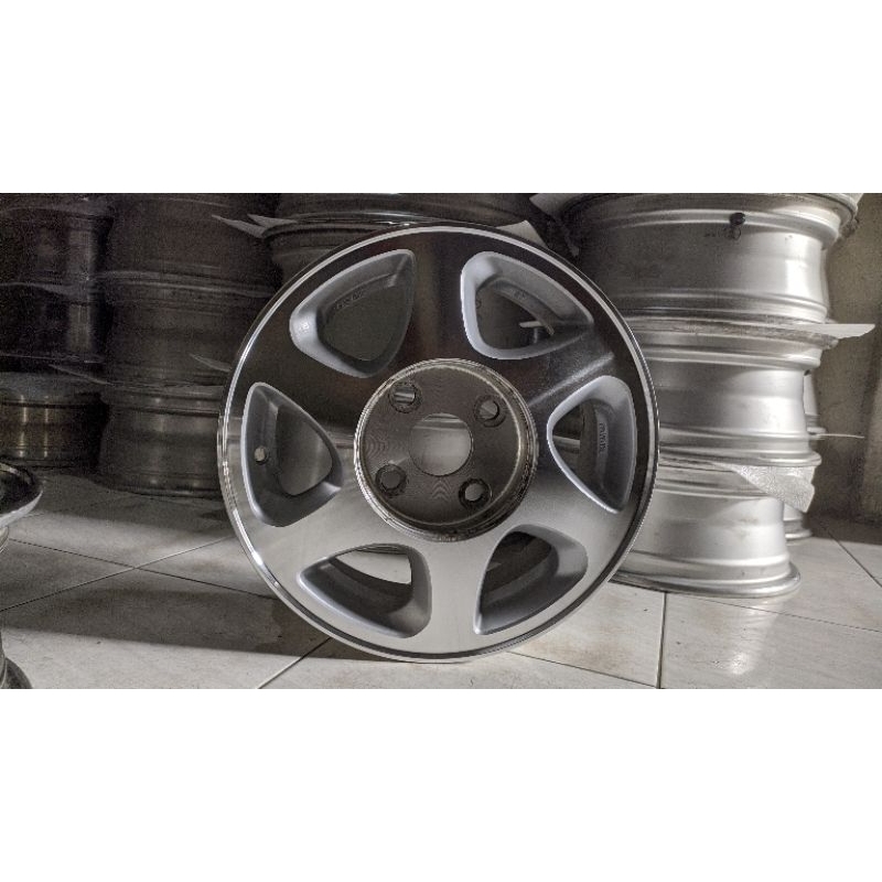 Jual Velg Original/OEM Kijang Kapsul R14 | Shopee Indonesia