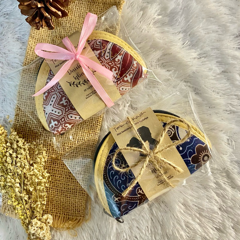 Jual (PAKET ISI 50 PCS) Souvenir Pernikahan Dompet Koin Batik Khas Jogja ( Uk 11 x 7 cm ) PART ...