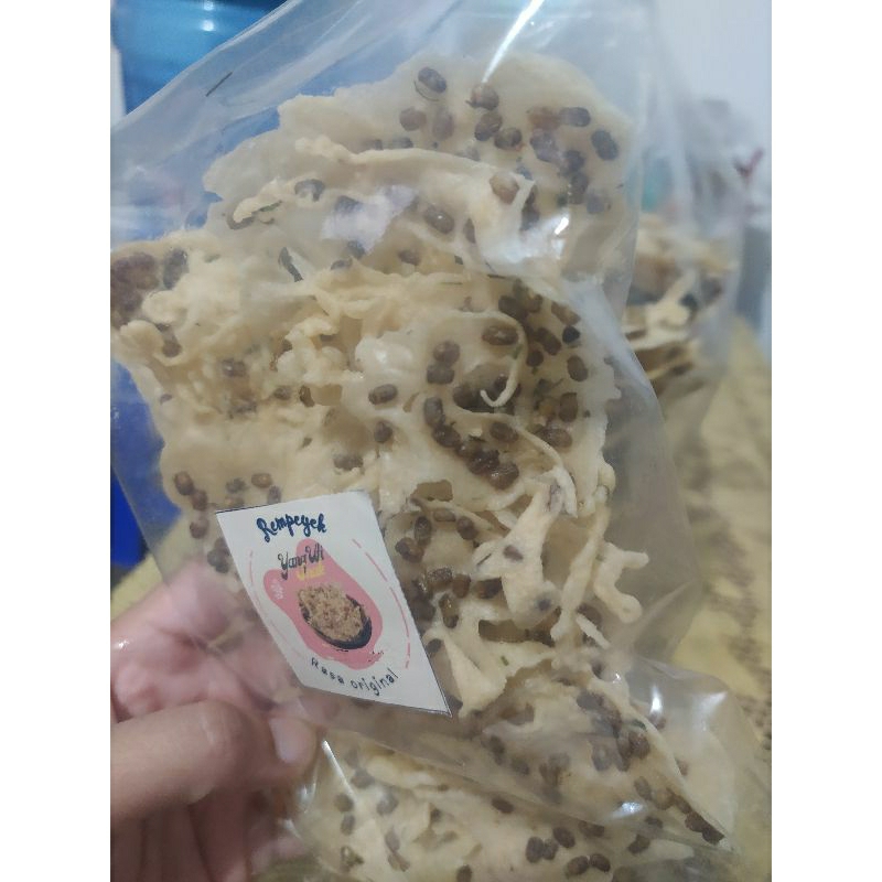 Jual Rempeyek Asli Banyumas Merk eyang Uti | Peyek Kacang | Shopee ...