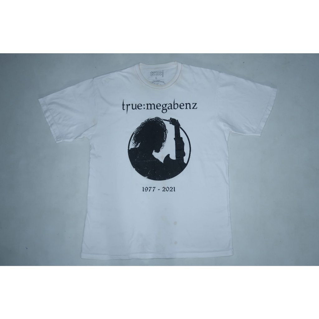 Jual TS - TRUE : MEGABENZ - 1977-2021 - (Used) | Shopee Indonesia