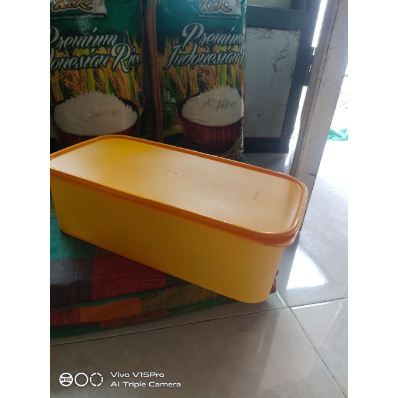 Jual tupperware Bekas ltr second 12999 | Shopee Indonesia