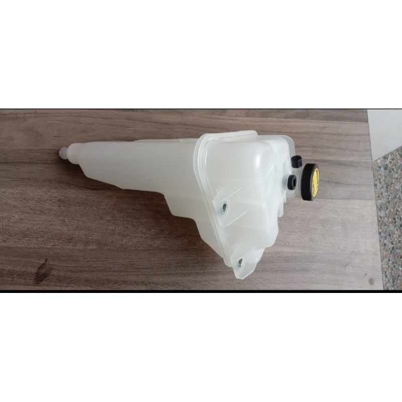 Jual Tabung air radiator innova reborn fortuner vrz hilux revo diesel ...