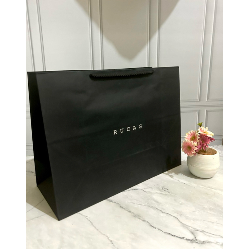 Jual Paper Bag Rucas Paper Bag Pembungkus Kado | Shopee Indonesia