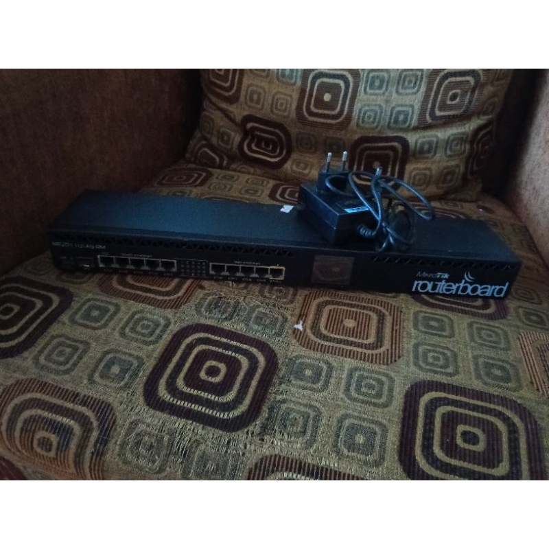 Jual mikrotik rb2011uias RM routerboard | Shopee Indonesia