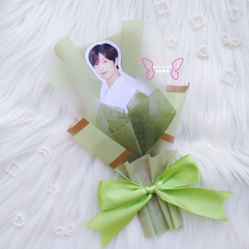Jual [strawberry.chuu] Mini Bouquet Custom Idol KPOP Buket untuk hadiah ...