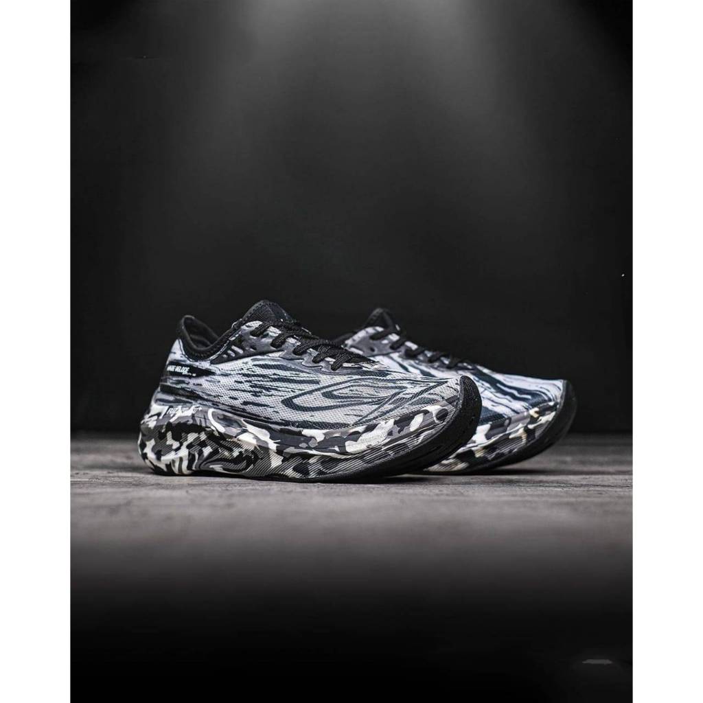 Jual 910 haze Veloce gravity hitam putih sepatu running 910nineten ...