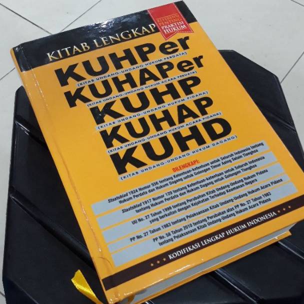 Jual JUAL KITAB LENGKAP KUHPER KUHAPER KUHP KUHAP KUHP KITAB UNDANG HUKUM ACARA PERDATA PIDANA ...