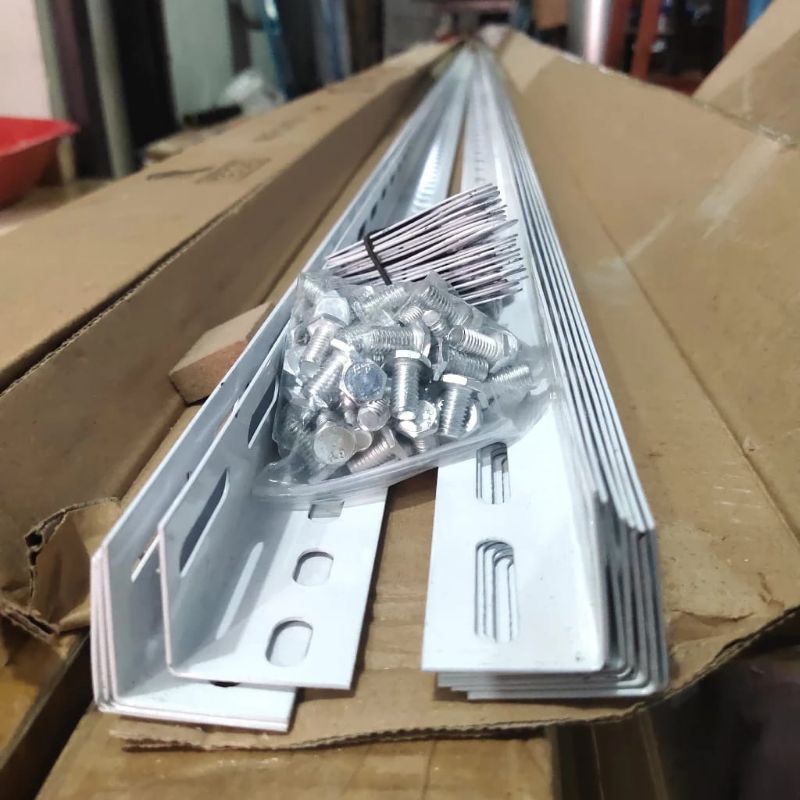 Jual Besi siku lubang putih 4x4 tebal 2mm | Shopee Indonesia