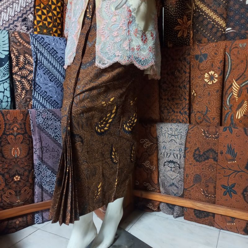 Jual Kain Jarik dan Rok Wiru Instan Batik Katun Solo Motif Romo Ukel ...