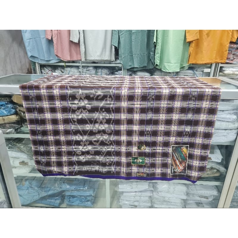 Jual Sarung Tenun Mumtaz Full Sutera Motif Kotak Jadul Kotak Dua ...