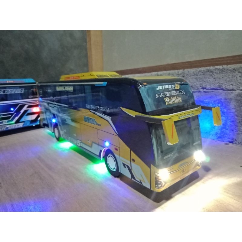 Jual Azna trans jetbus 5 - Miniatur bus RC telolet basuri | Shopee ...
