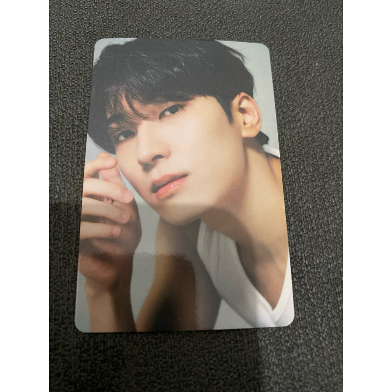 Jual PHOTOCARD WONWOO DEAR VER IS RIGHT HERE BEST ALBUM PHOTOCARD WONWOO/ BOOKLET DEAR VER ...
